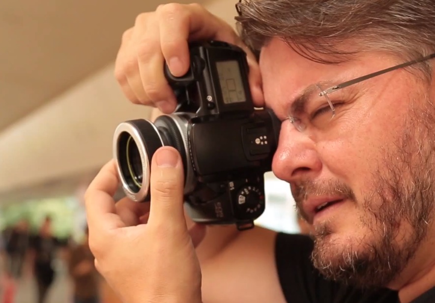 Vincent Laforet Works a Canon A2E and Lensbaby in DigitalRev’s Cheap ...