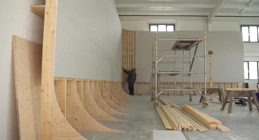 How to Build a Seamless White Infinity Cove